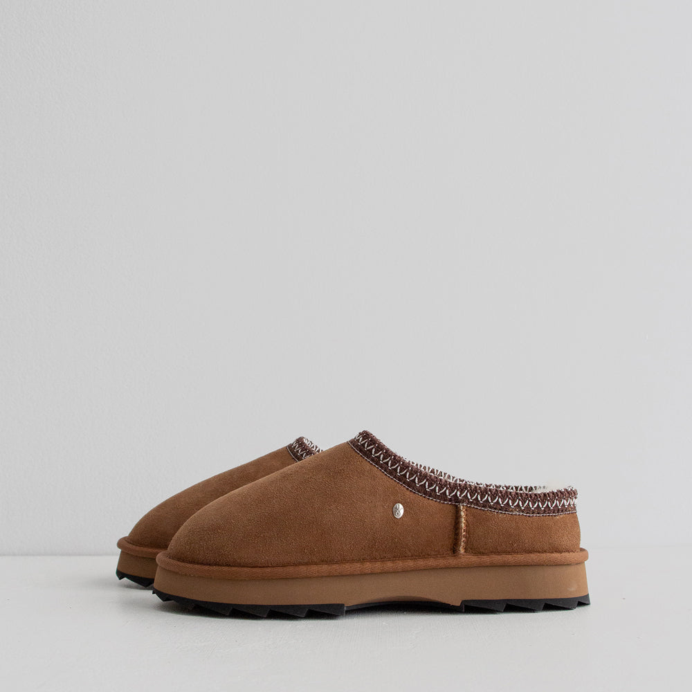 Sharky Scuff | Chestnut | Emu | A&C Homestore